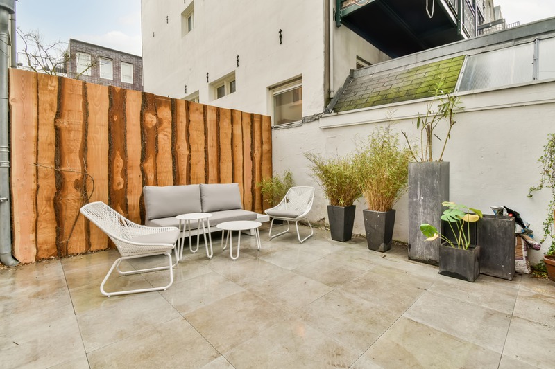 The Benefits of Professional Staining Services for Your Deck and Fence ...